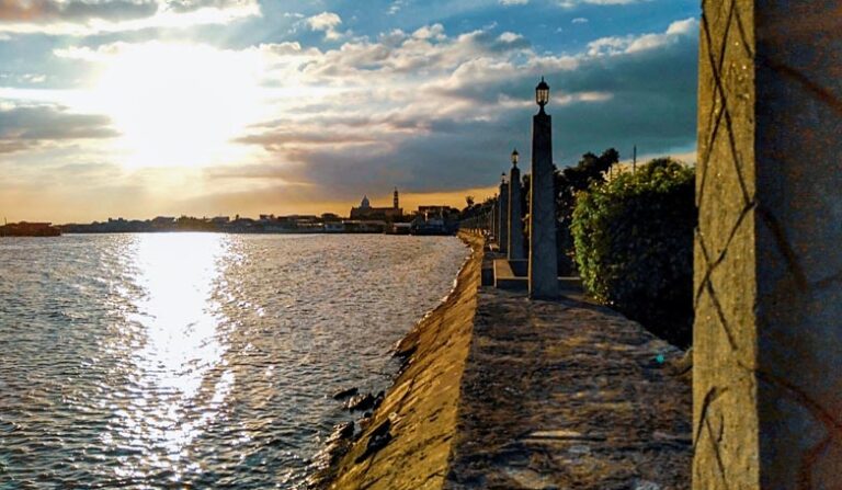 Explore Cavite City - Hanapph Online